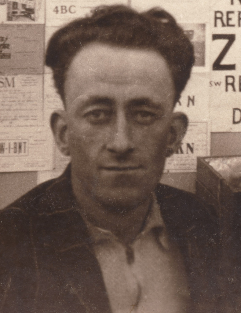 Silent Key / Portraits and Stations | Cindy Bernard